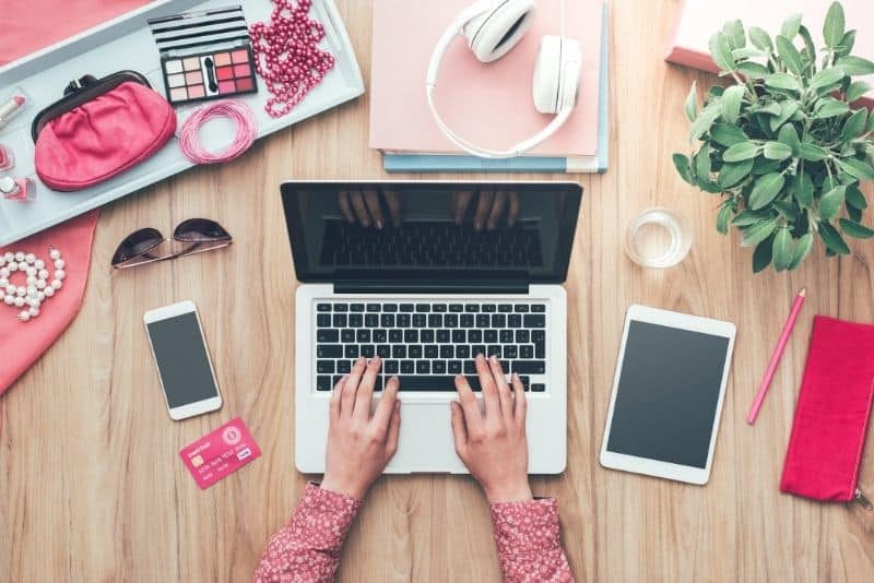 How To Make 2 000 In A Month 21 Fast And Easy Side Hustles